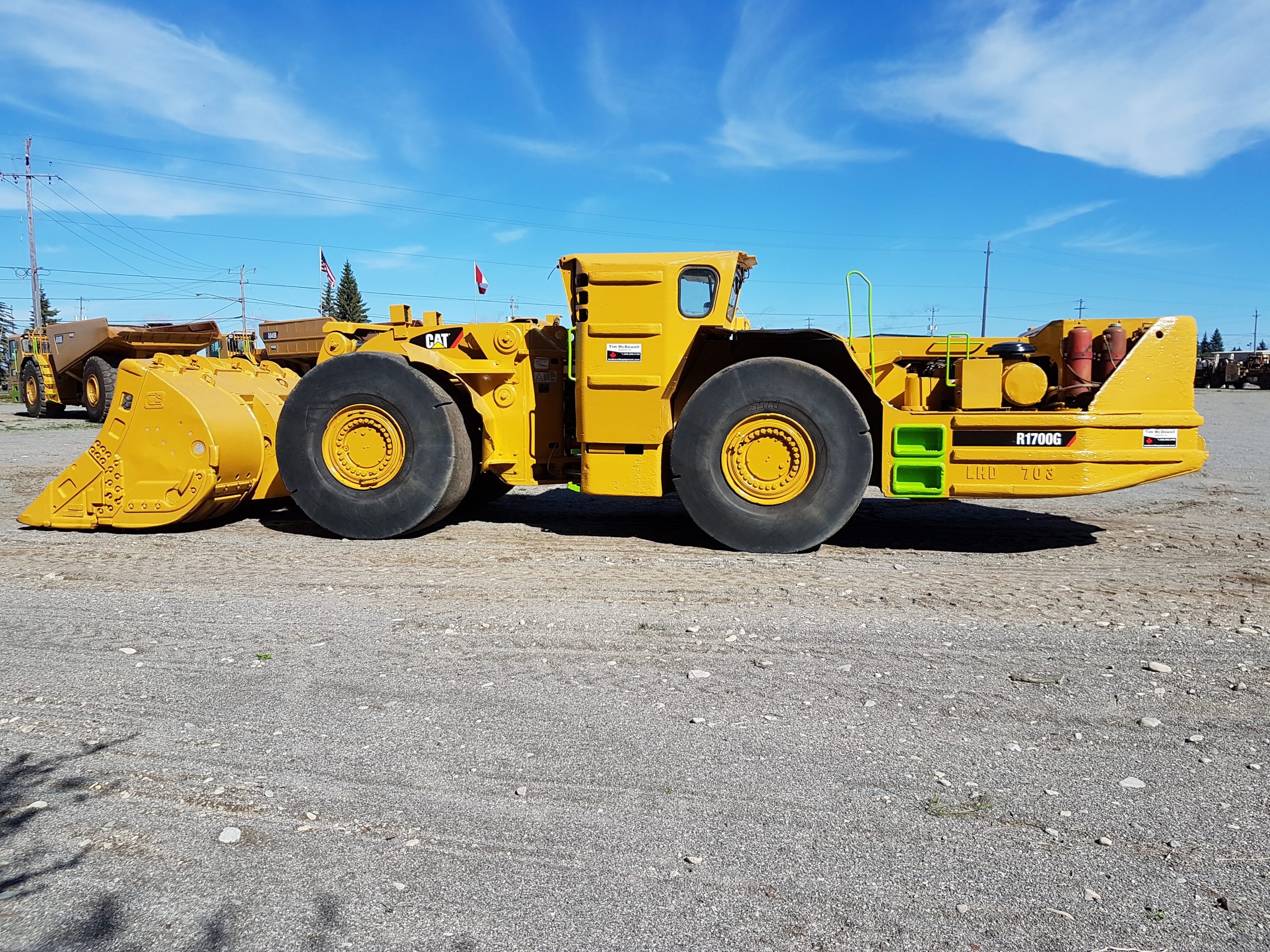 (2) Caterpillar R1700G